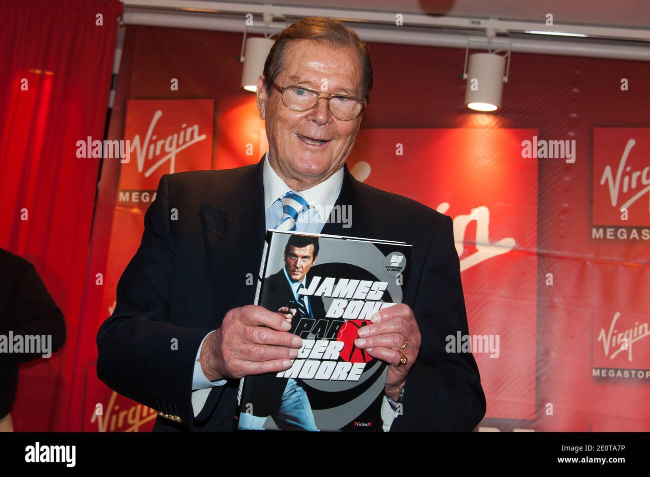 Roger Moore at a signing session for his book 'James Bond by Roger ...