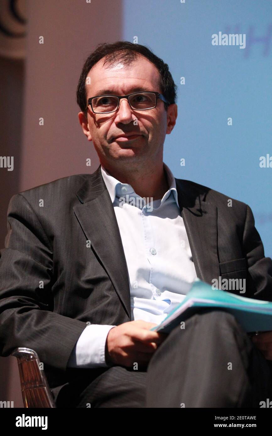 Daniel cohen economist hi-res stock photography and images - Alamy