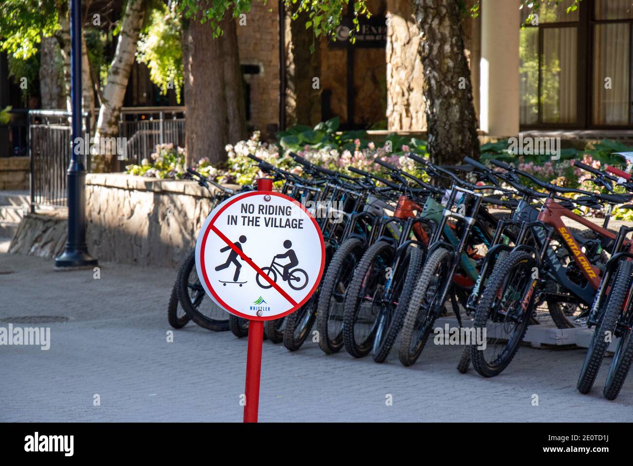 Shopping prohibited sign hi-res stock photography and images - Alamy