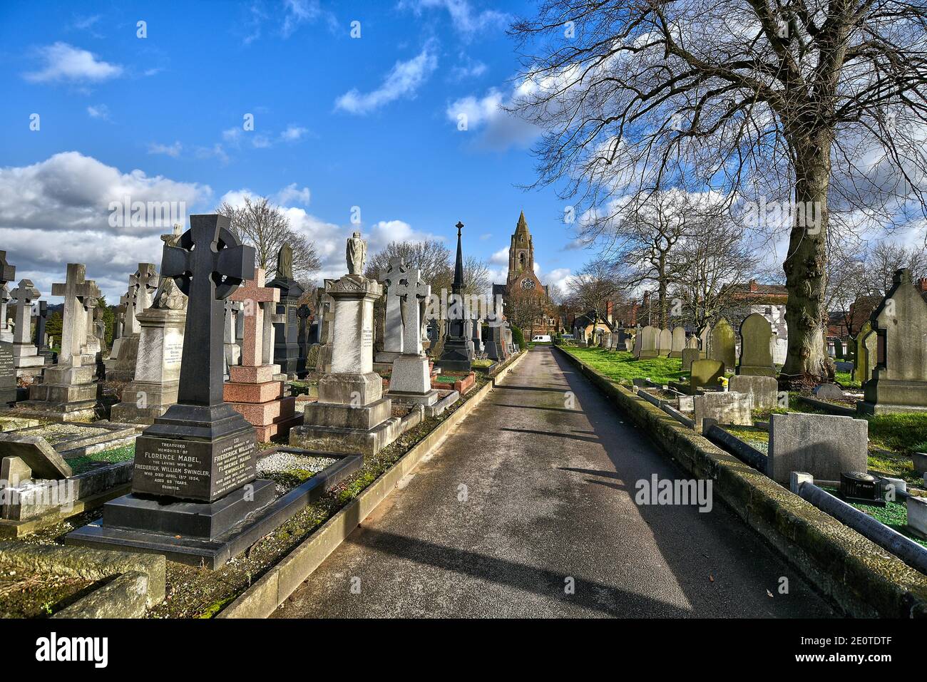 Nottingham cemetery hi-res stock photography and images - Alamy