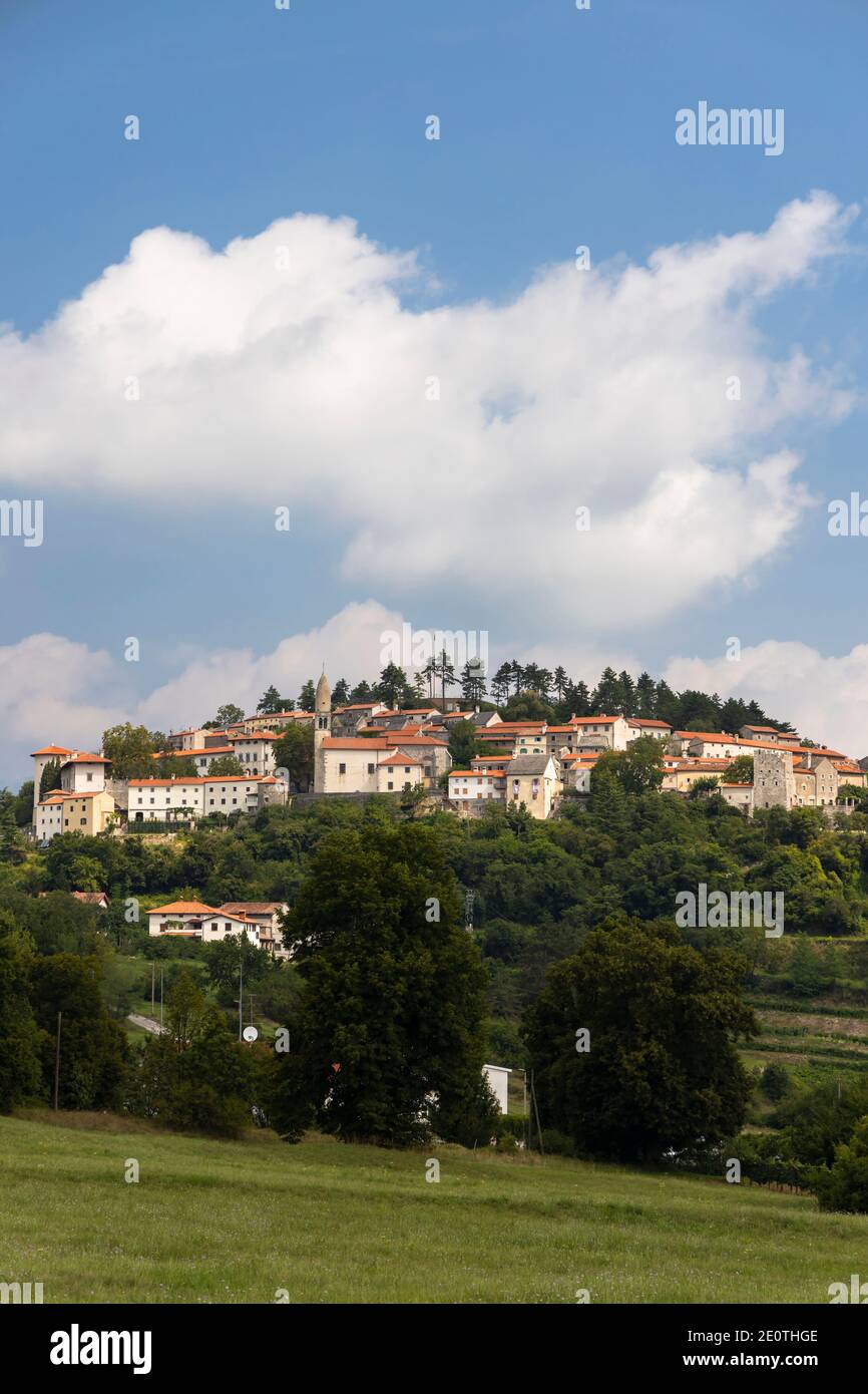 Vipava valley in Gorice region, Slovenia Stock Photo - Alamy