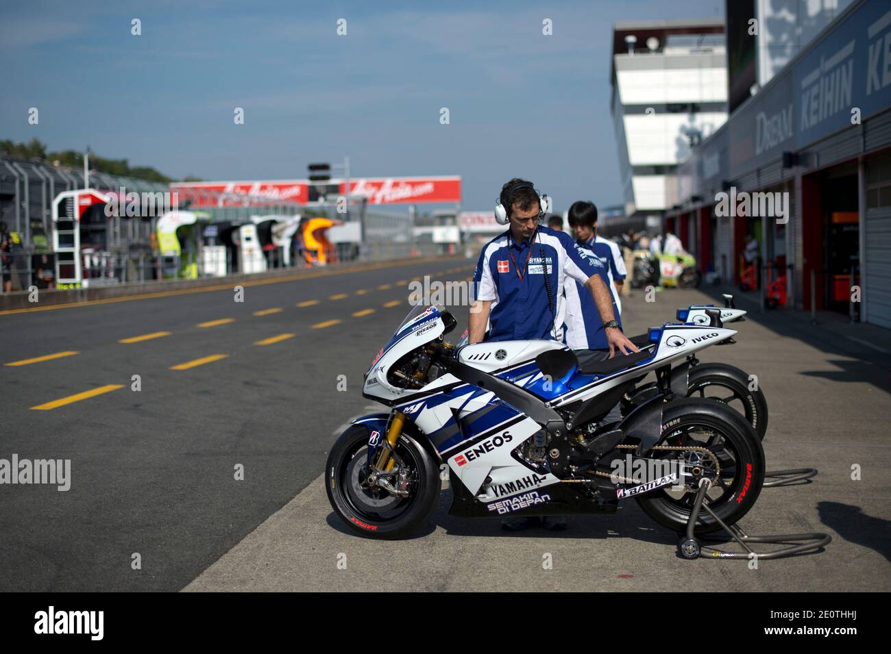 Yamaha mechanics before warm up during the MotoGP Japan Grand Prix in ...