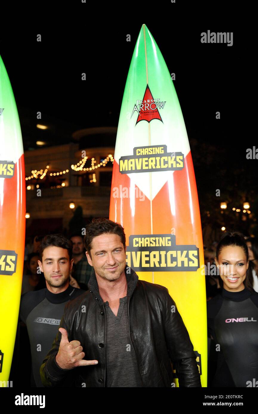 Gerard Butler attends "Chasing Mavericks" premiere at The Grove in Los ...