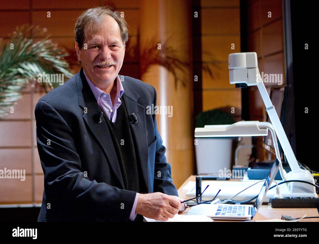 Black swan theory hi-res stock photography and images - Alamy