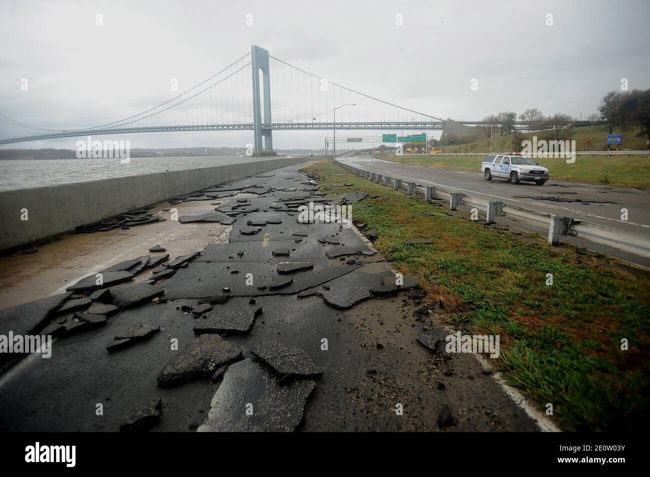 Belt parkway hi-res stock photography and images - Alamy