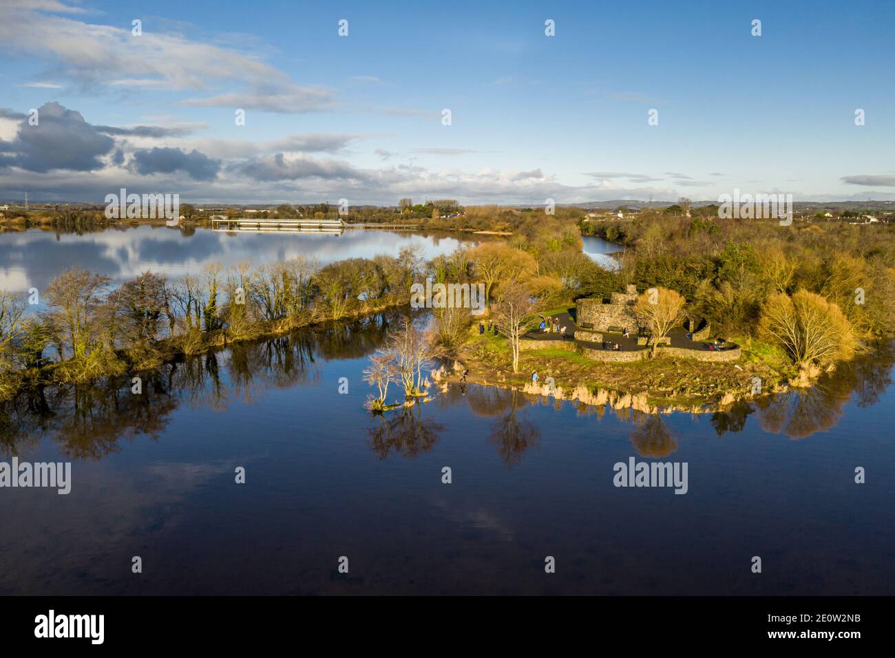 Canal path hi-res stock photography and images - Alamy