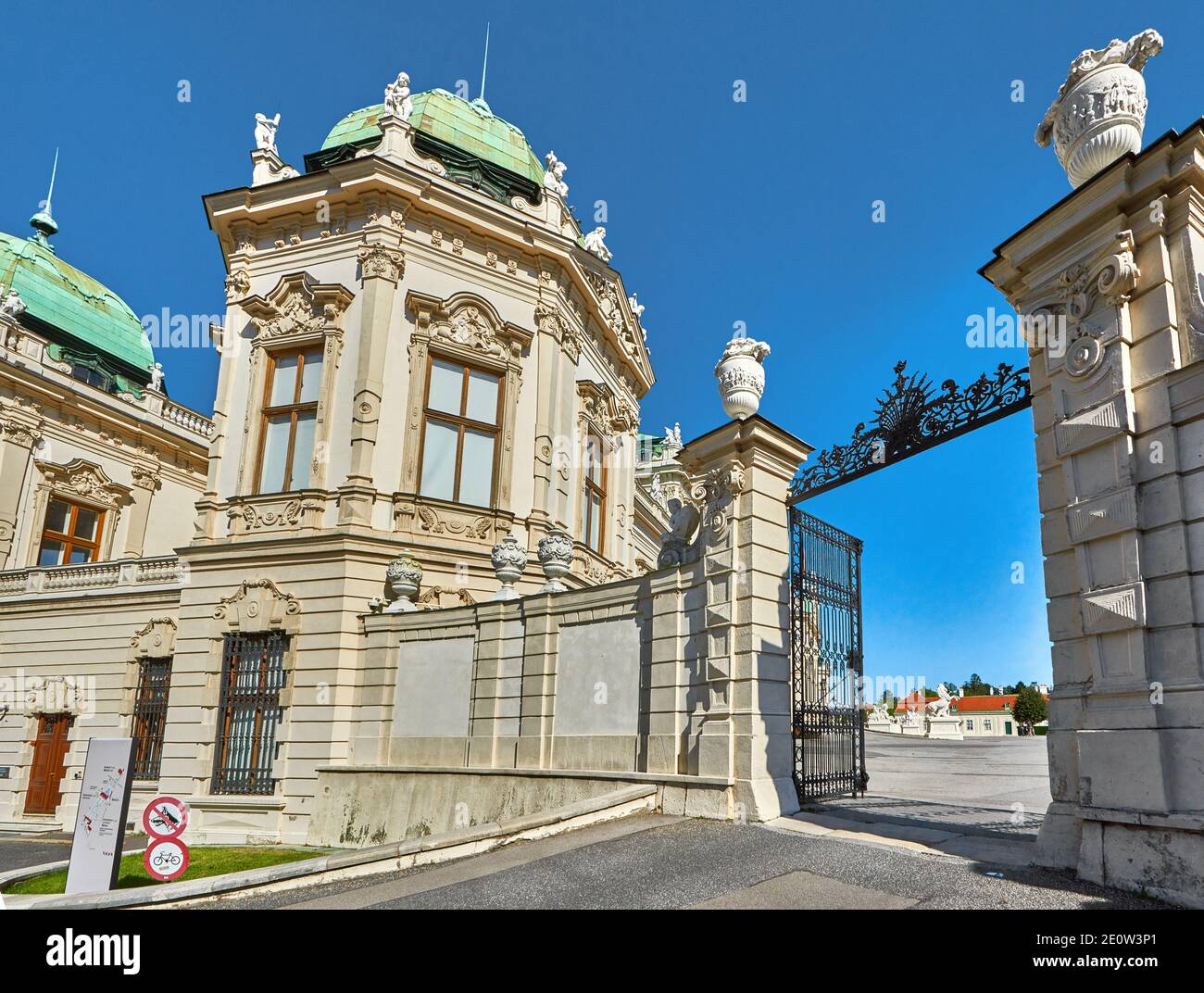 Impressive beauty of Belvedere Palace. Vienne, Austria Stock Photo - Alamy