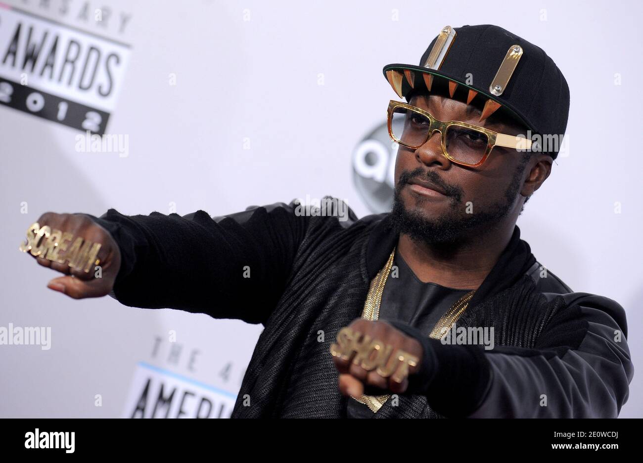will.i.am attends the 40th American Music Awards held at Nokia Theatre ...
