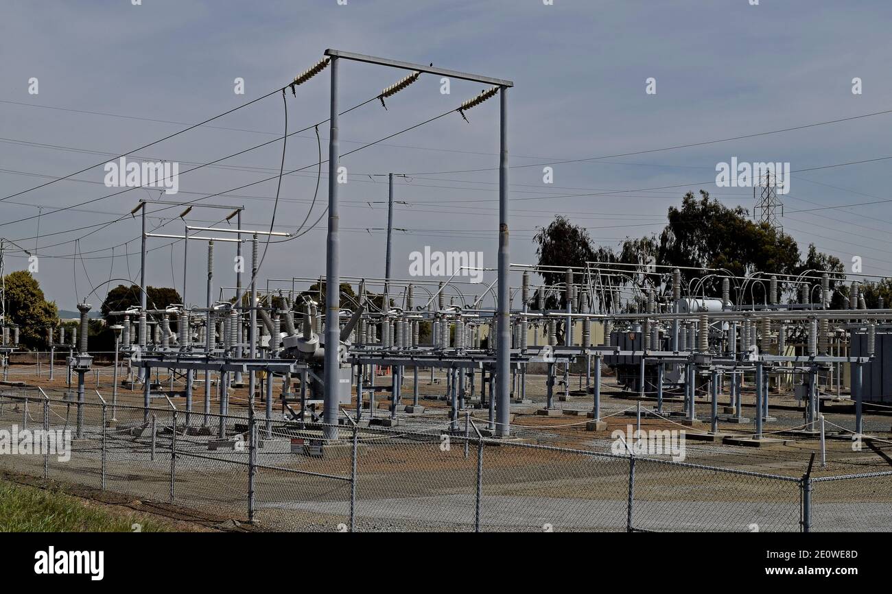electric power distribution installation along the San Francisco Bay in ...