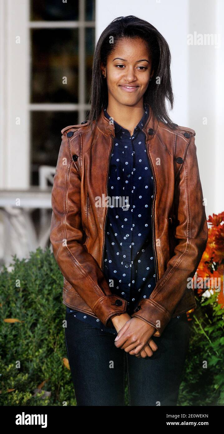 White blouson hi-res stock photography and images - Alamy