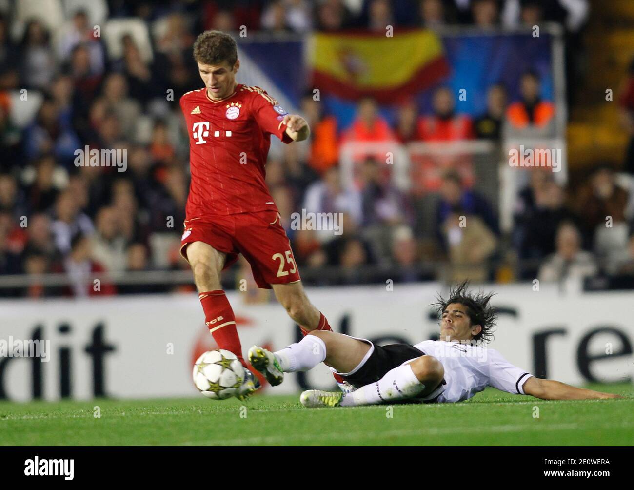 Mueller fc bayern munchen hi-res stock photography and images - Alamy