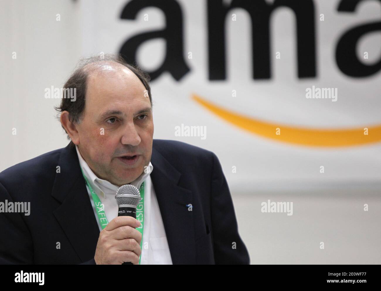 Amazon vice chairman Marc Onetto inaugurates the Amazon logistics ...