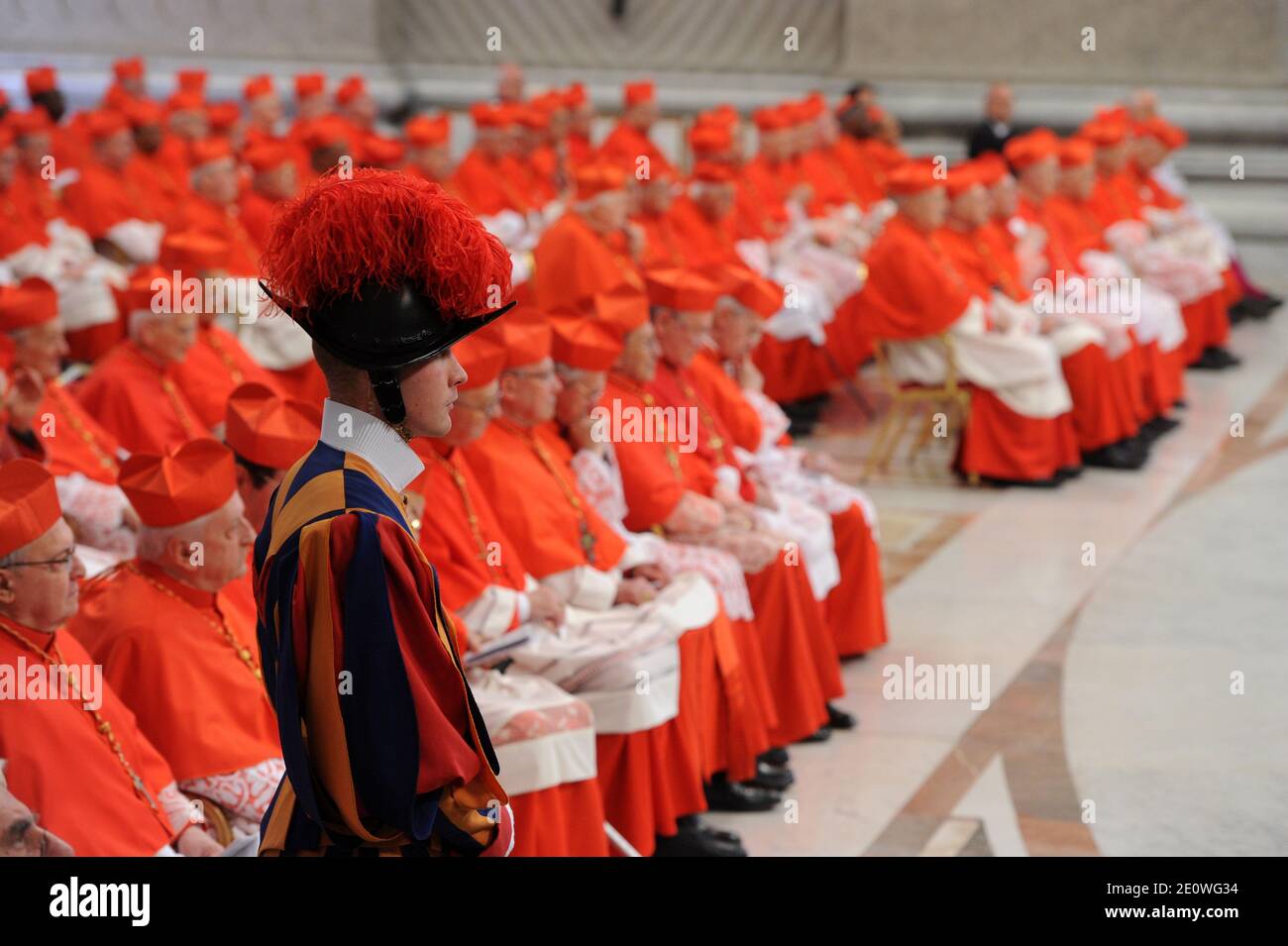 Birettas hi-res stock photography and images - Alamy
