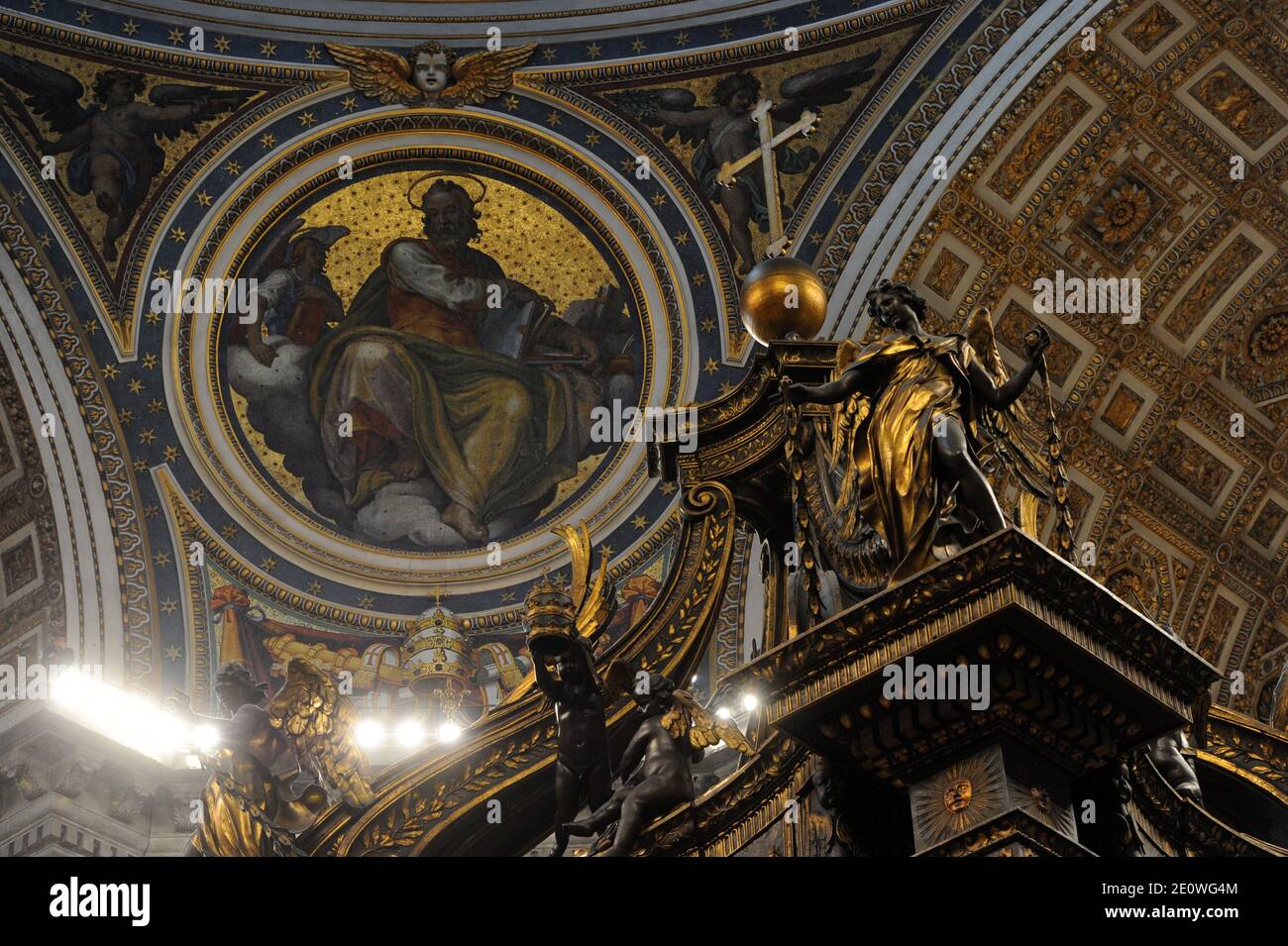Birettas hi-res stock photography and images - Alamy