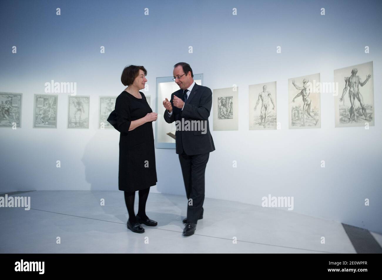 Musée du louvre lens hi-res stock photography and images - Alamy