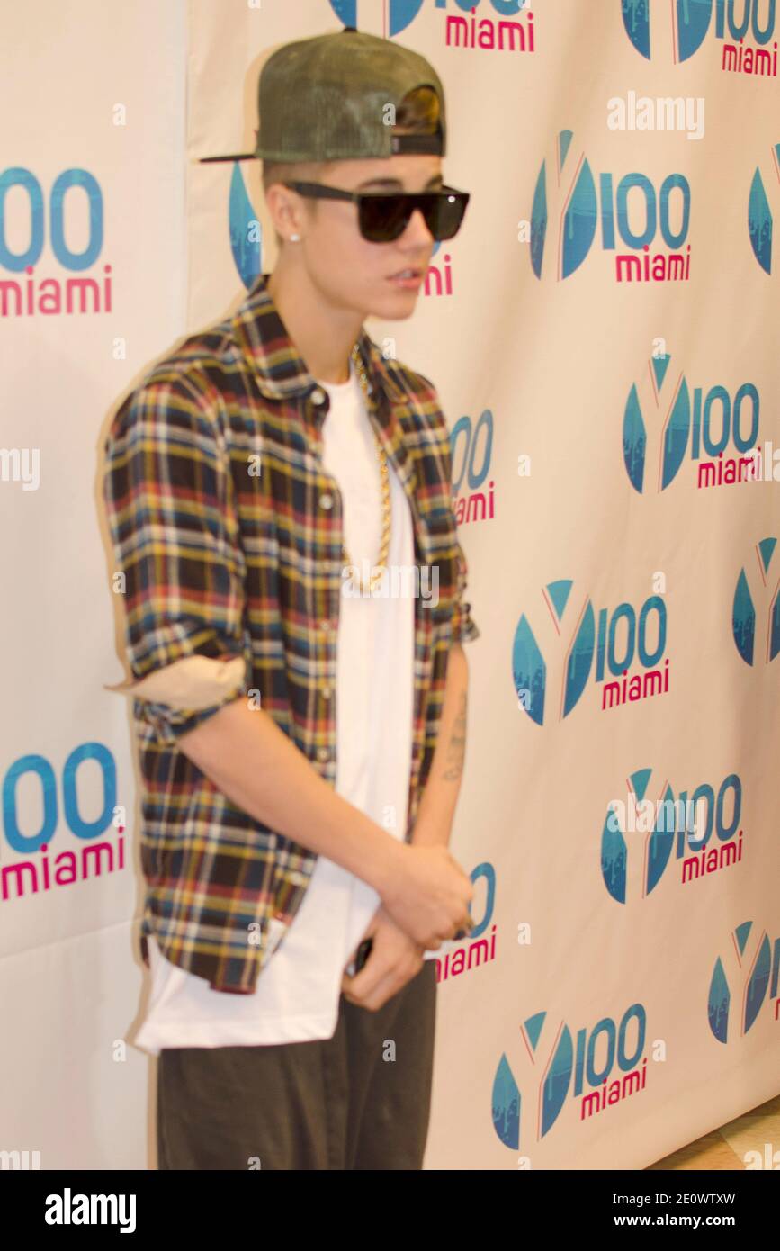 Homme chemise carreau hi-res stock photography and images - Alamy