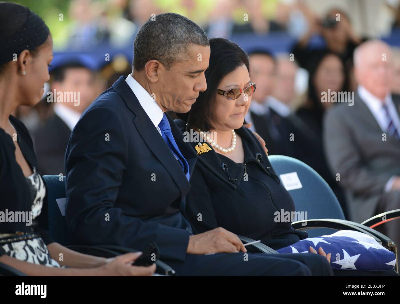 President Barack Obama and First Lady Michelle Obama comfort Senator ...
