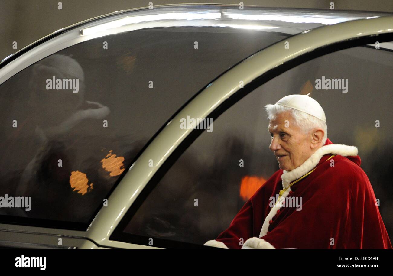 Young joseph ratzinger hi-res stock photography and images - Alamy