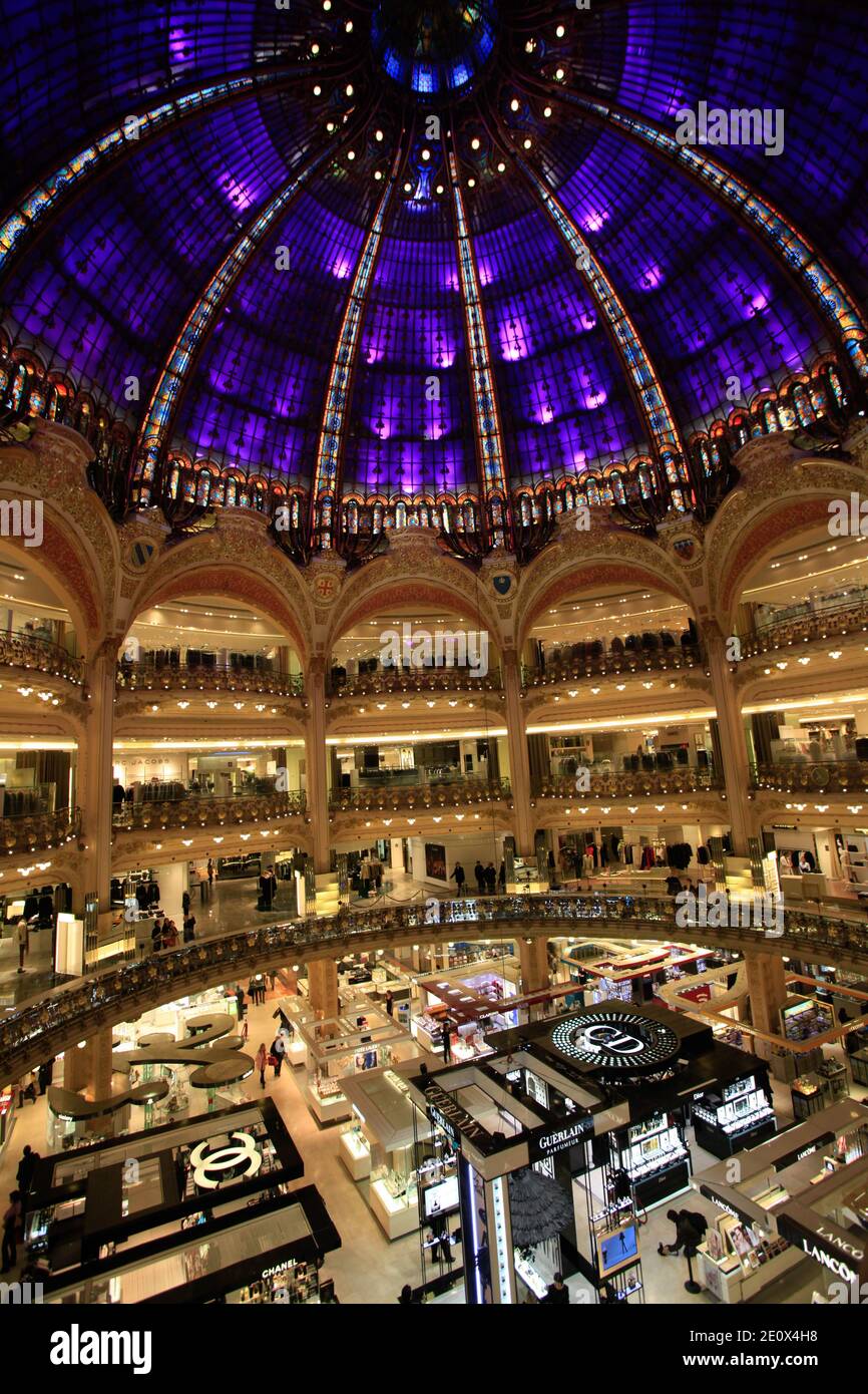 New lightings of the Galeries Lafayette department store on Boulevard ...