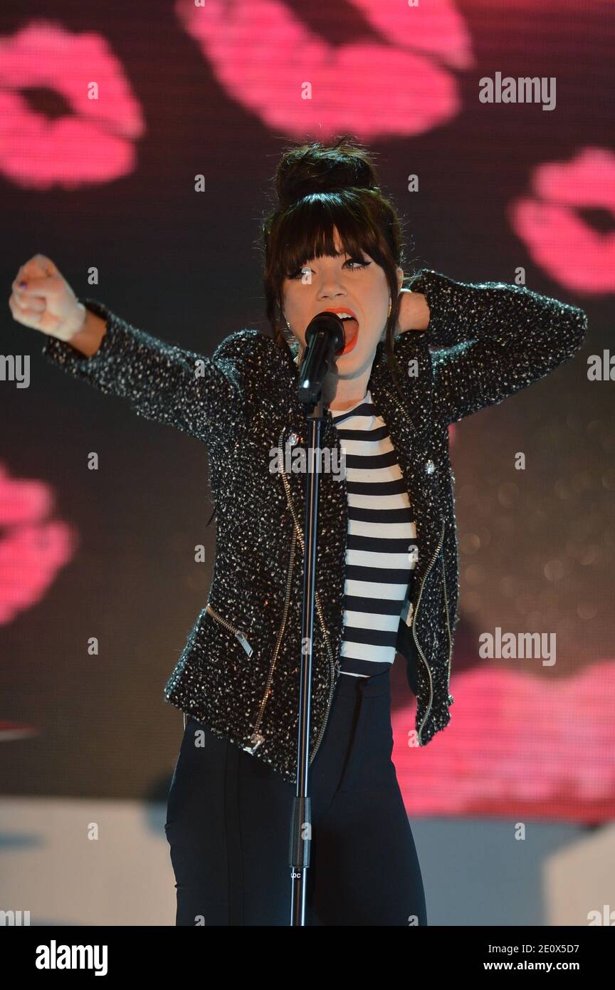 Carly Rae Jepsen 2012 High Resolution Stock Photography and Images - Alamy