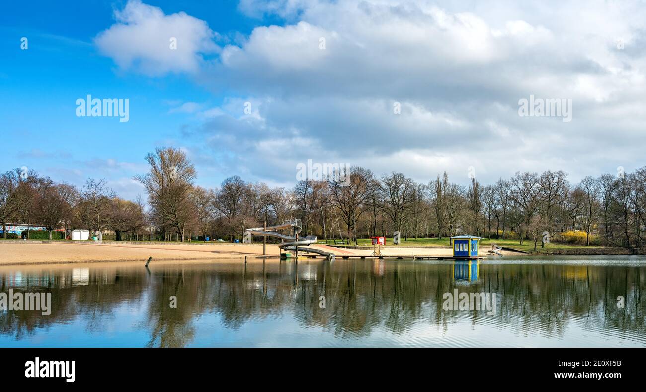The Lido At Orankesee In Berlin Hohenschönhausen Stock Photo - Alamy