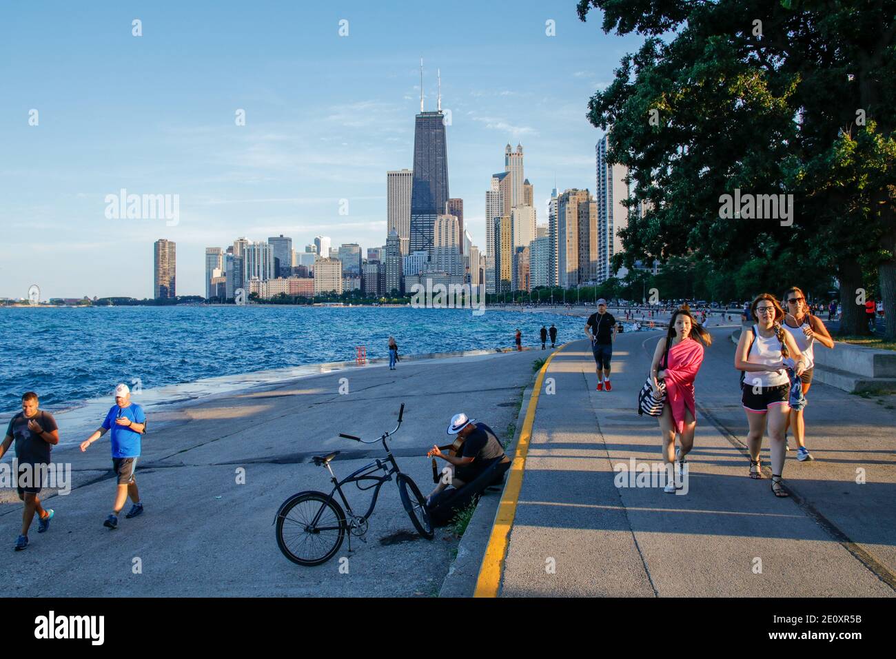 Chicago lakefront near North Avenue Beach Stock Photo - Alamy