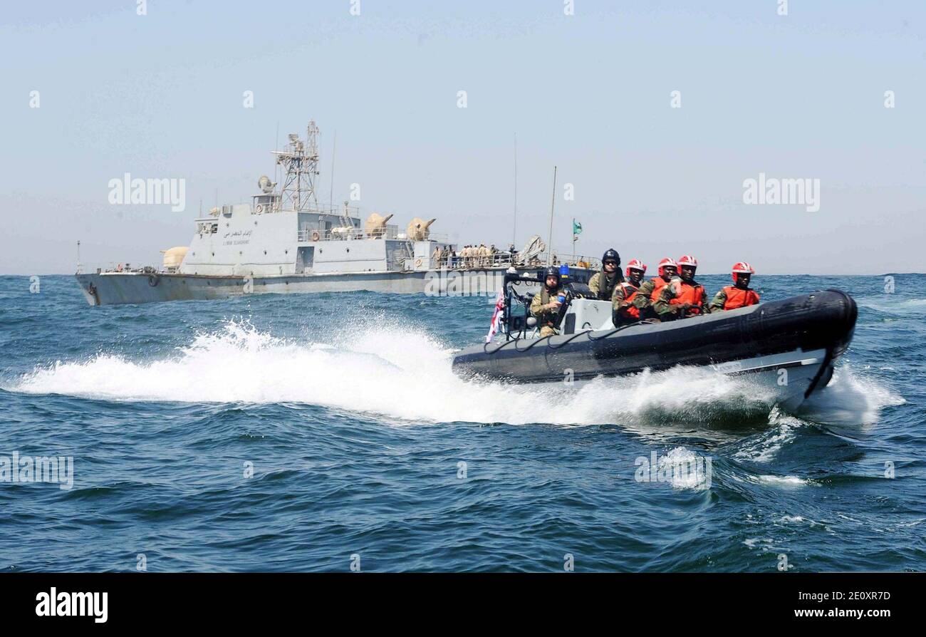 Rigid hull inflatable boat hi-res stock photography and images - Alamy