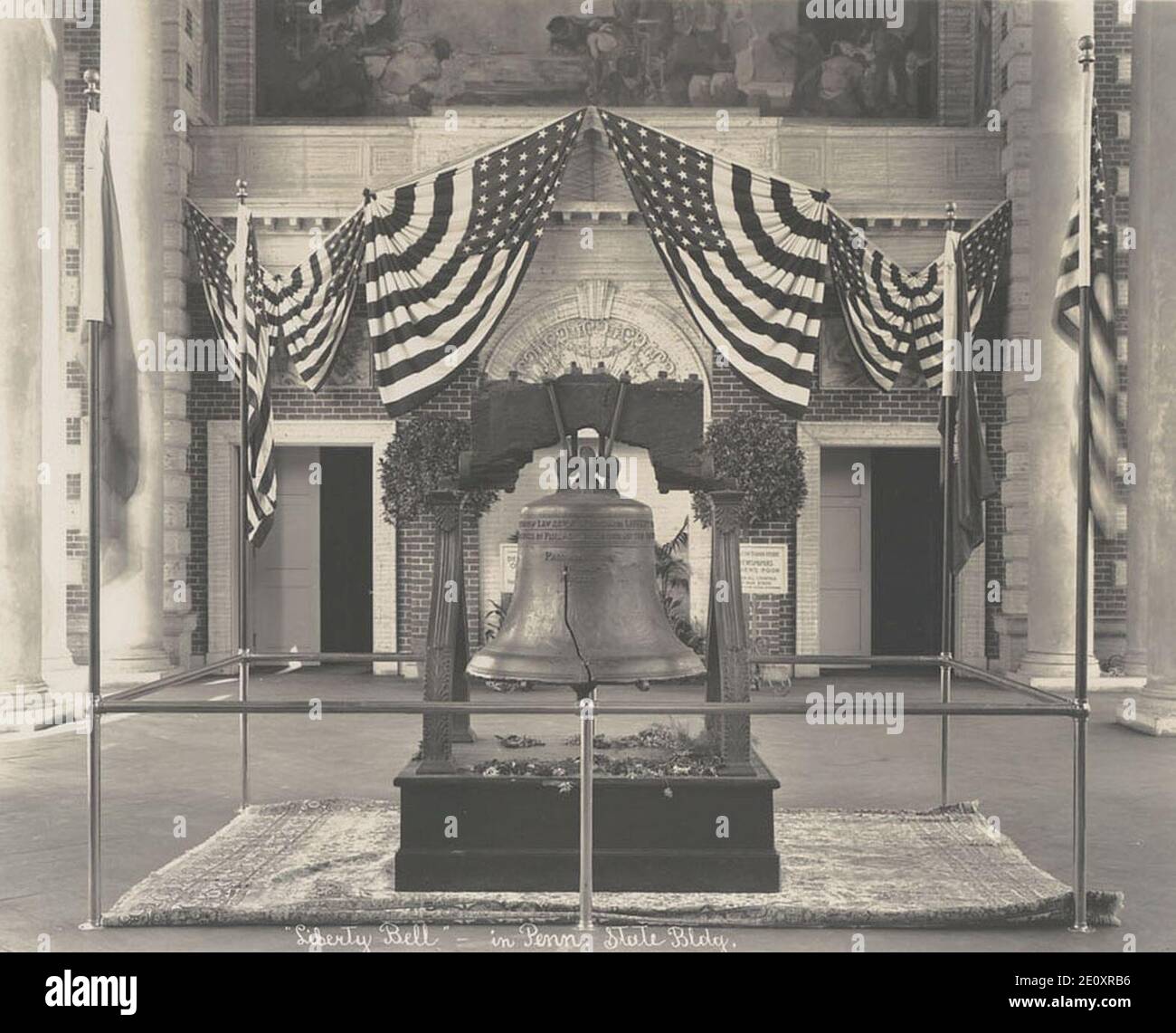 Liberty bell classic hi-res stock photography and images - Alamy