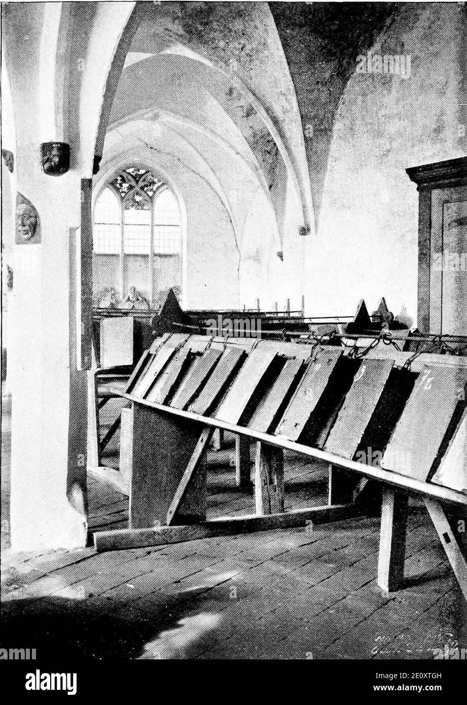 Libraries in the Medieval and Renaissance Periods Figure 2 Stock Photo ...