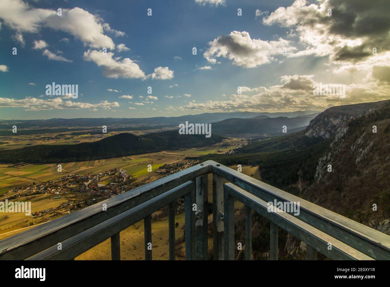 Steep rock faces hi-res stock photography and images - Alamy