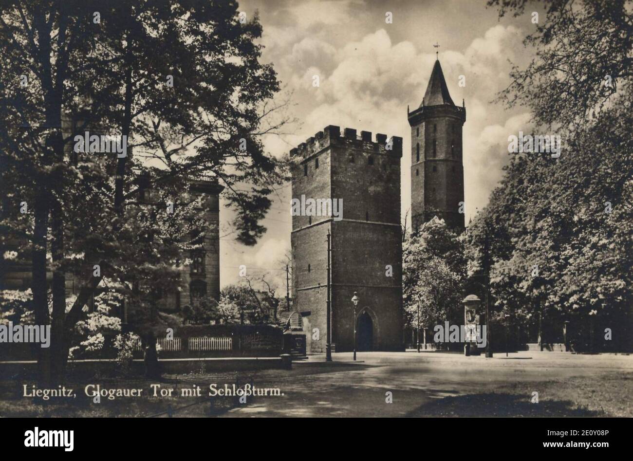 Liegnitz, Schlesien - Glogauer Tor mit Schlossturm Stock Photo - Alamy