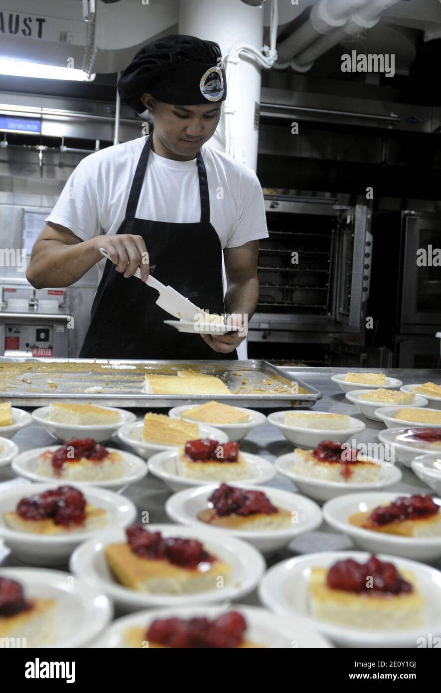 Life aboard the USS Blue Ridge Stock Photo - Alamy