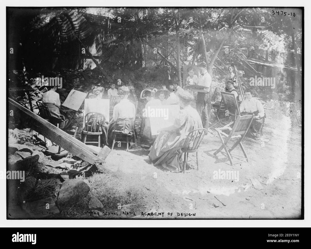 Life art class Black and White Stock Photos & Images - Alamy