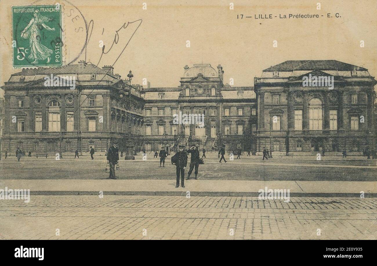 Lille - 17 - La Prefecture Stock Photo - Alamy