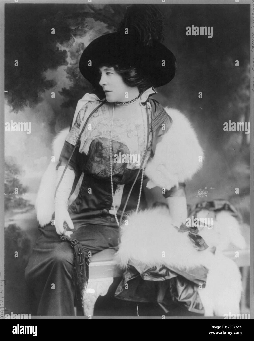 Lillie langtry Black and White Stock Photos & Images - Alamy