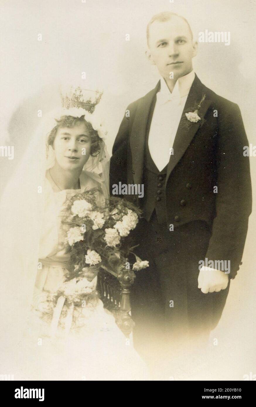 Lilly & Axel Åhlin 1919 Stock Photo - Alamy