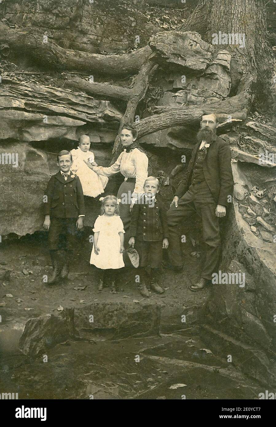 Lincoln A. McPheeters (1863-1942) and Mary Eva Rhodes (1870-1956) and ...