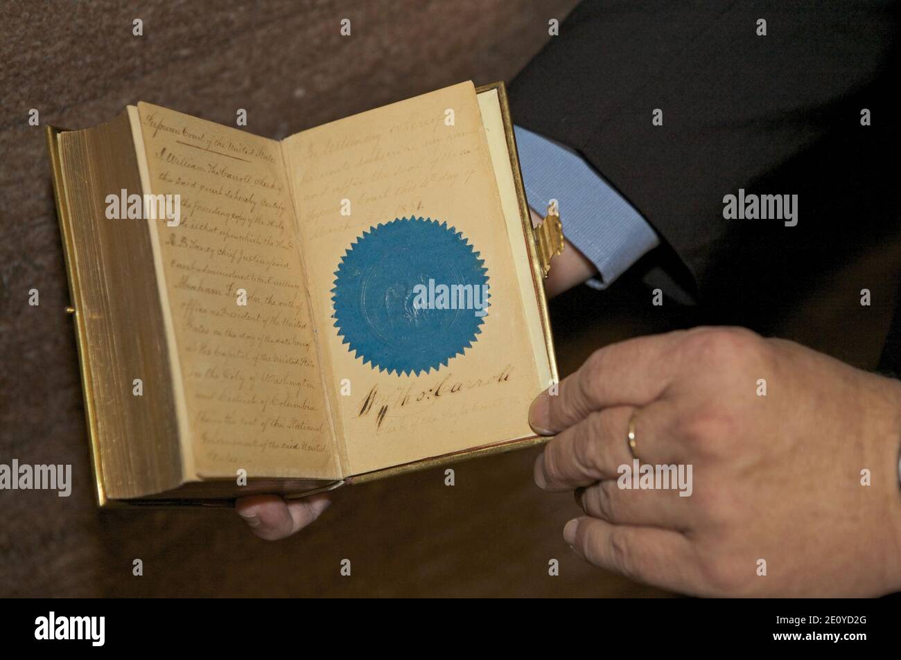 Lincoln inaugural bible signed Stock Photo - Alamy