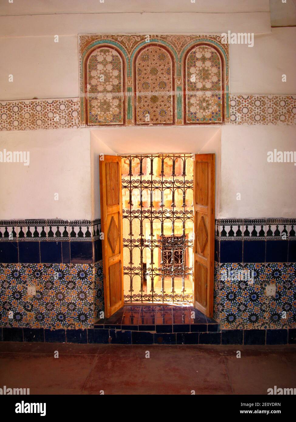 The window in the ancient kasbah, in Ouarzazate, Morocco Stock Photo ...