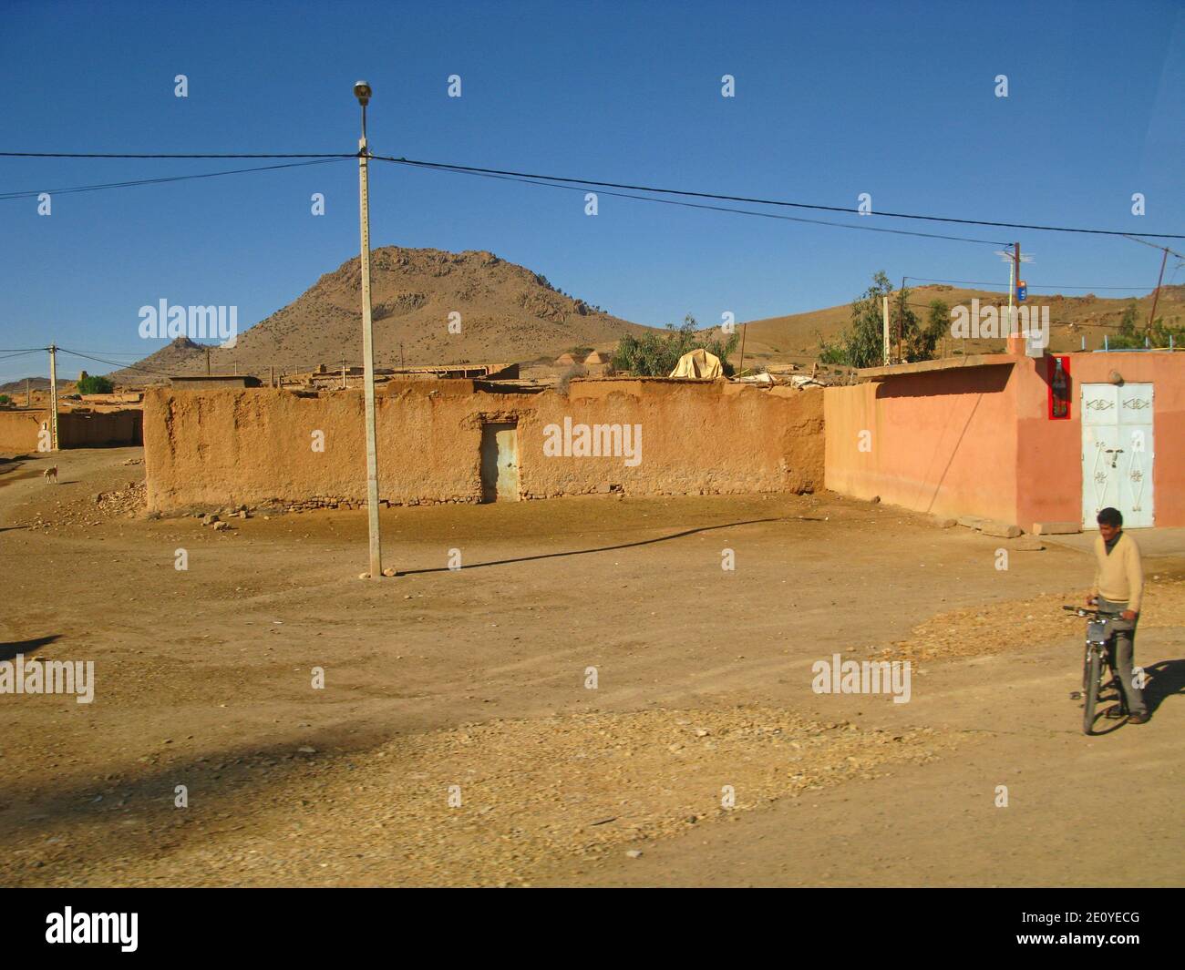The small village in Sahara desert, Morocco Stock Photo - Alamy