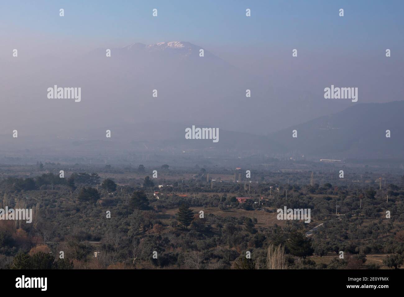 Village at the mountain hi-res stock photography and images - Alamy