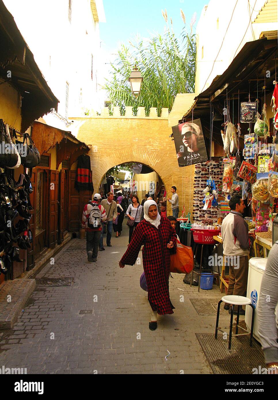The local market in Fez, Morocco Stock Photo - Alamy