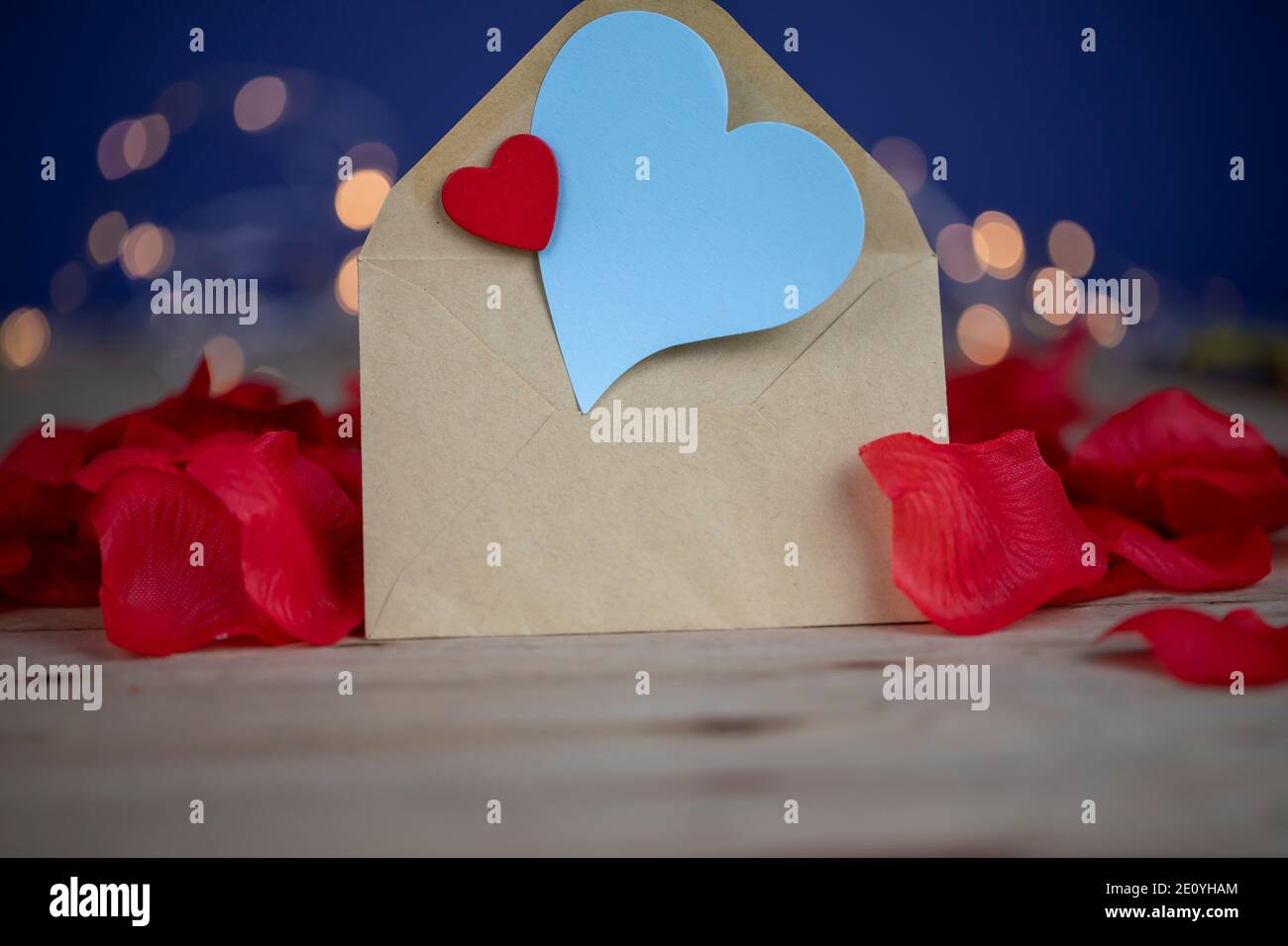 Envelope and hearts hi-res stock photography and images - Alamy