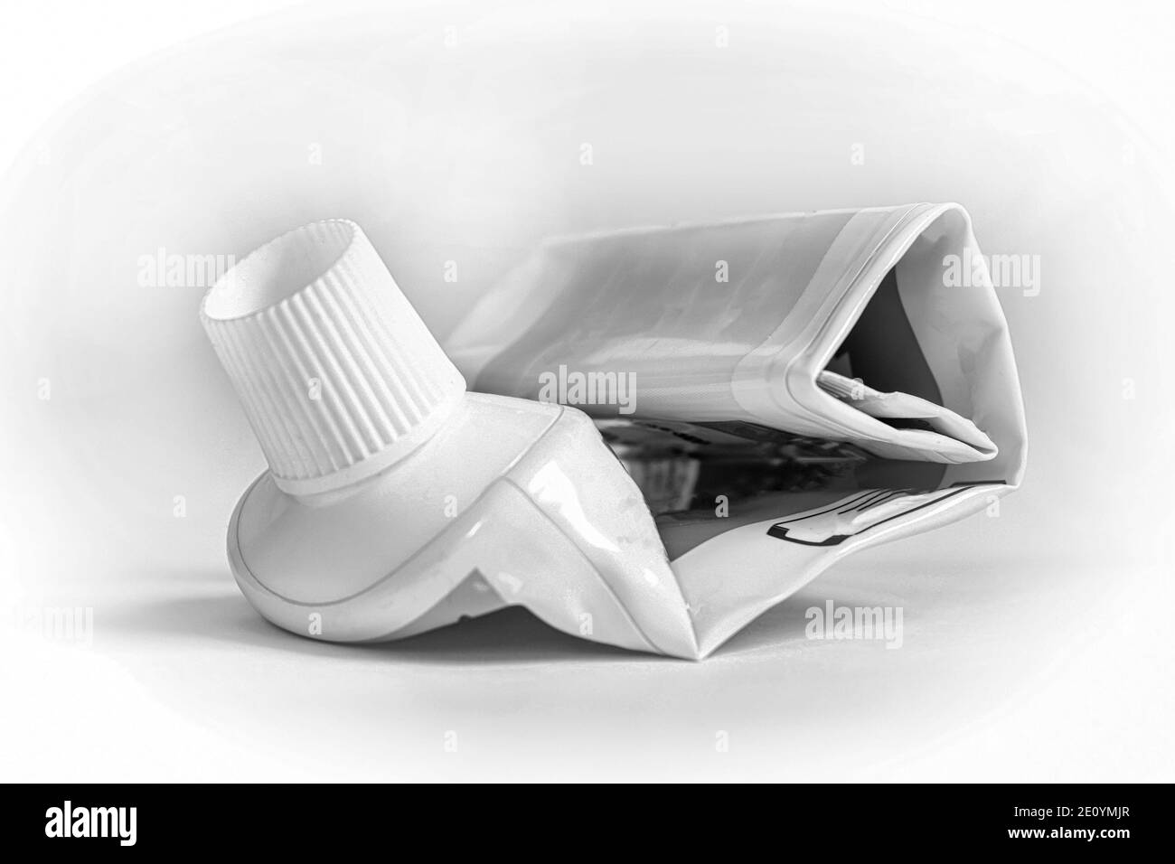 Empty toothpaste container hi-res stock photography and images - Alamy