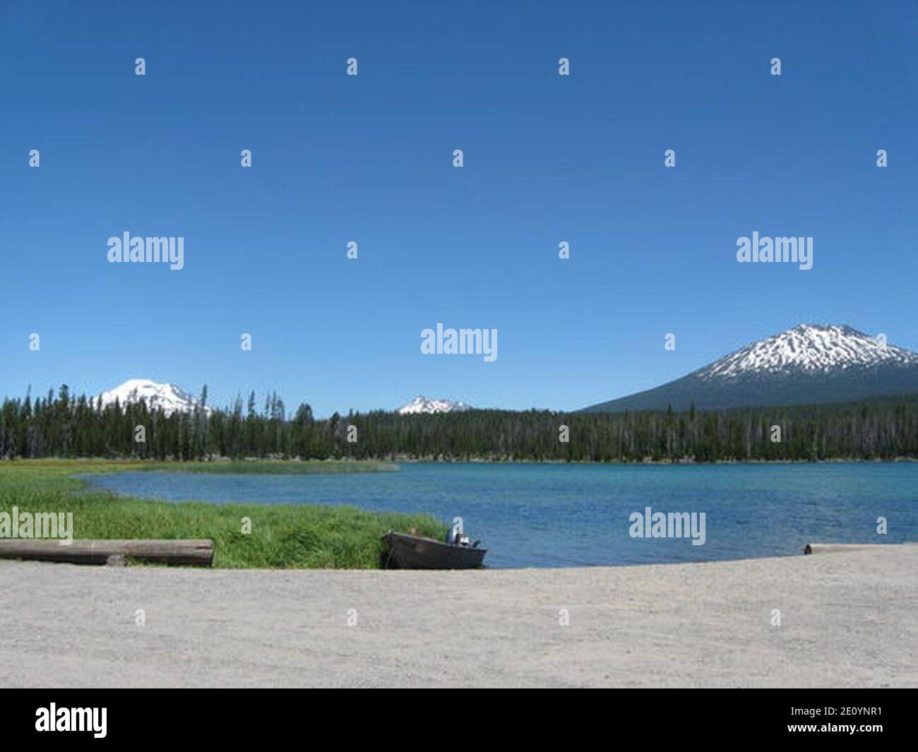 Little lava lake hi-res stock photography and images - Alamy