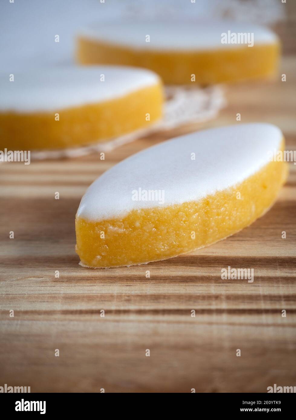 Almond sweets hi-res stock photography and images - Alamy