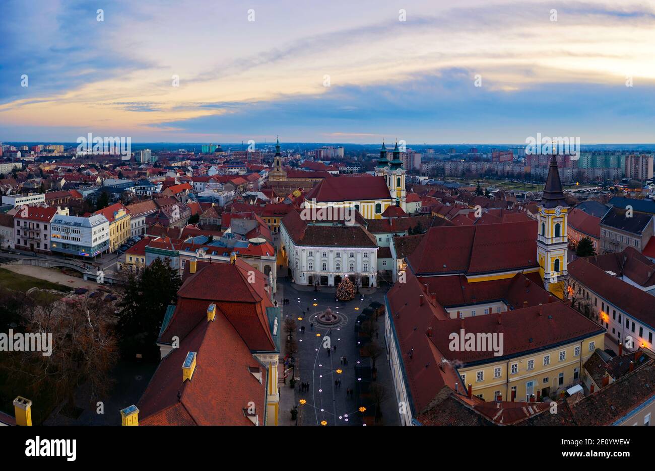 Old town square hungary hi-res stock photography and images - Alamy