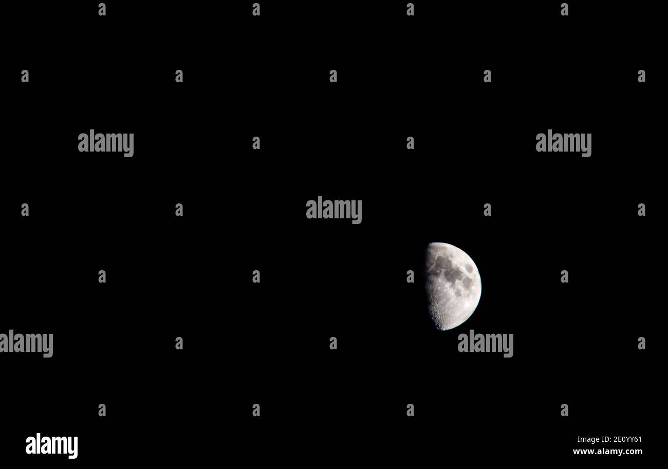 Monn sky hi-res stock photography and images - Alamy