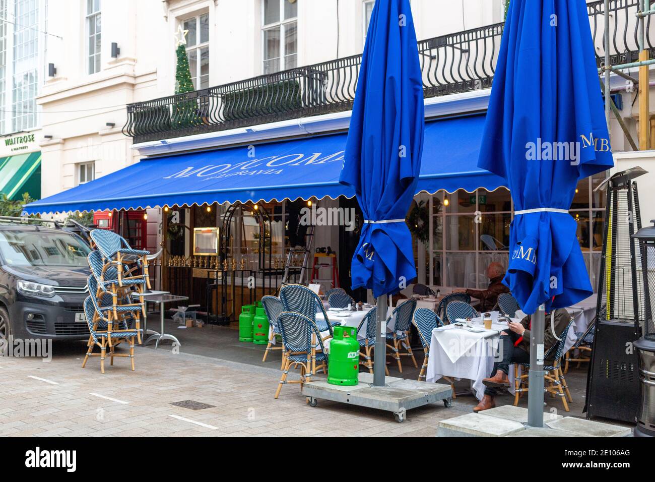 Motcombs restaurant and bar hi-res stock photography and images - Alamy