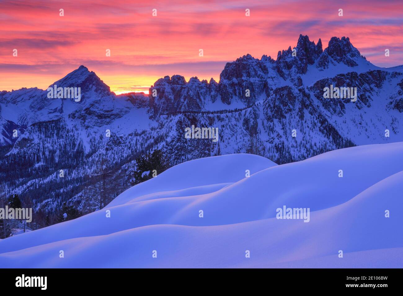 Antelao, Croda da Lago, Dolomites, Italy, Europe Stock Photo - Alamy